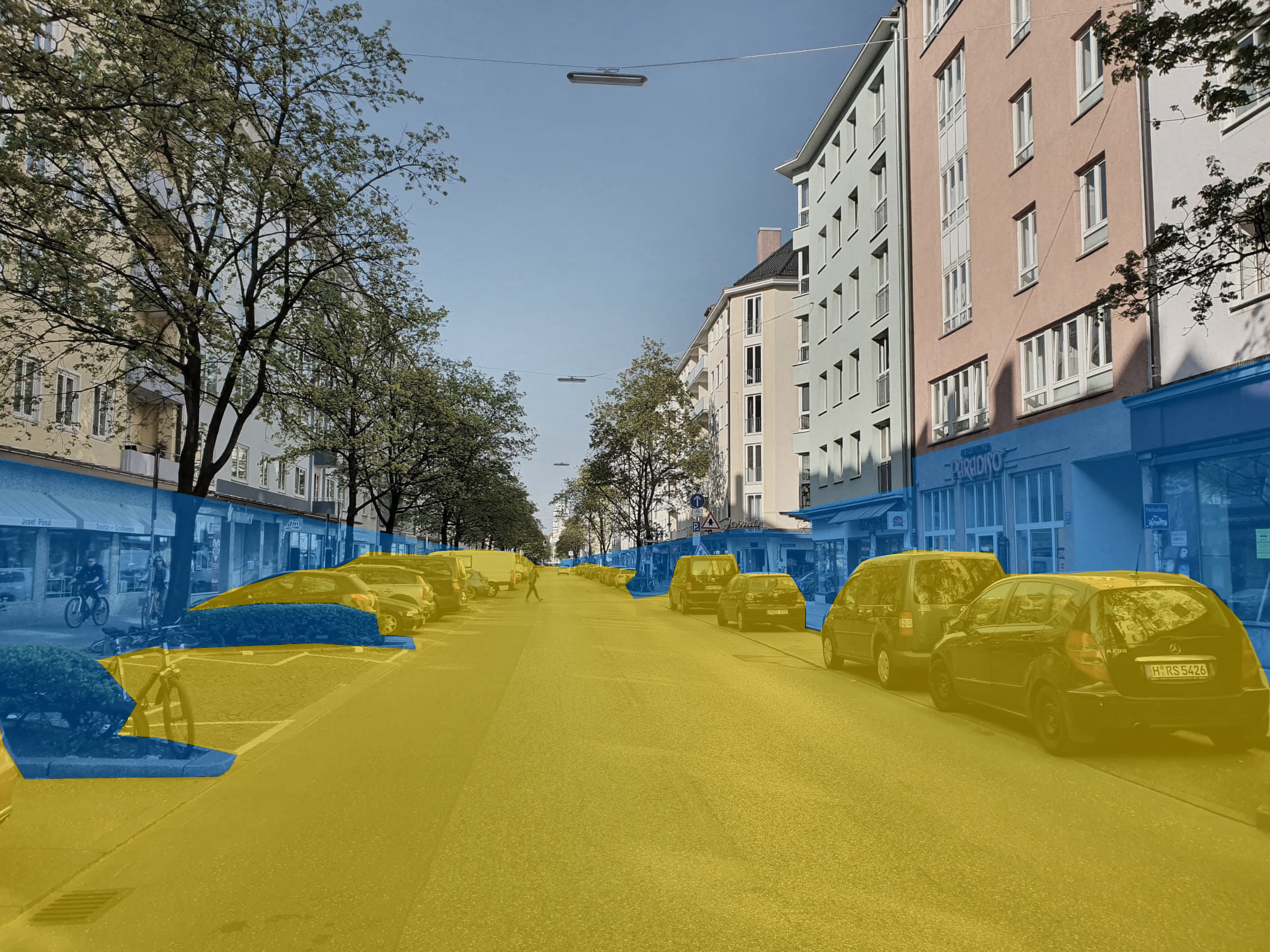 Reclaiming streets from cars: Augustenstraße - In-between